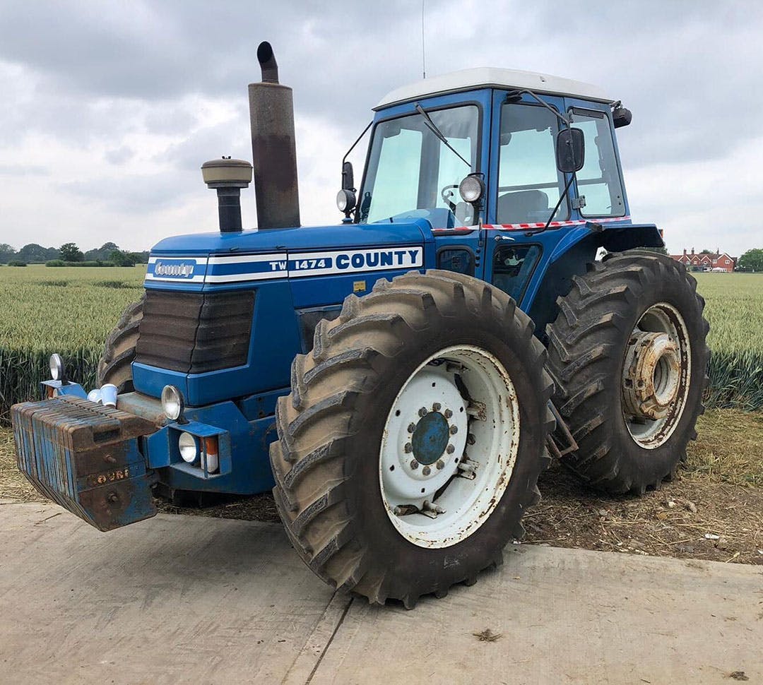 County 1474 TW ‘Short Nose’ geveild voor recordbedrag - Trekker