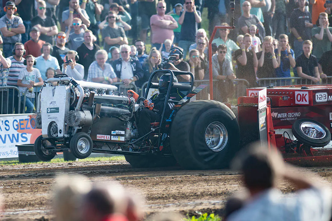 Team Backdraft vecht om elke kilo minder gewicht - Trekker