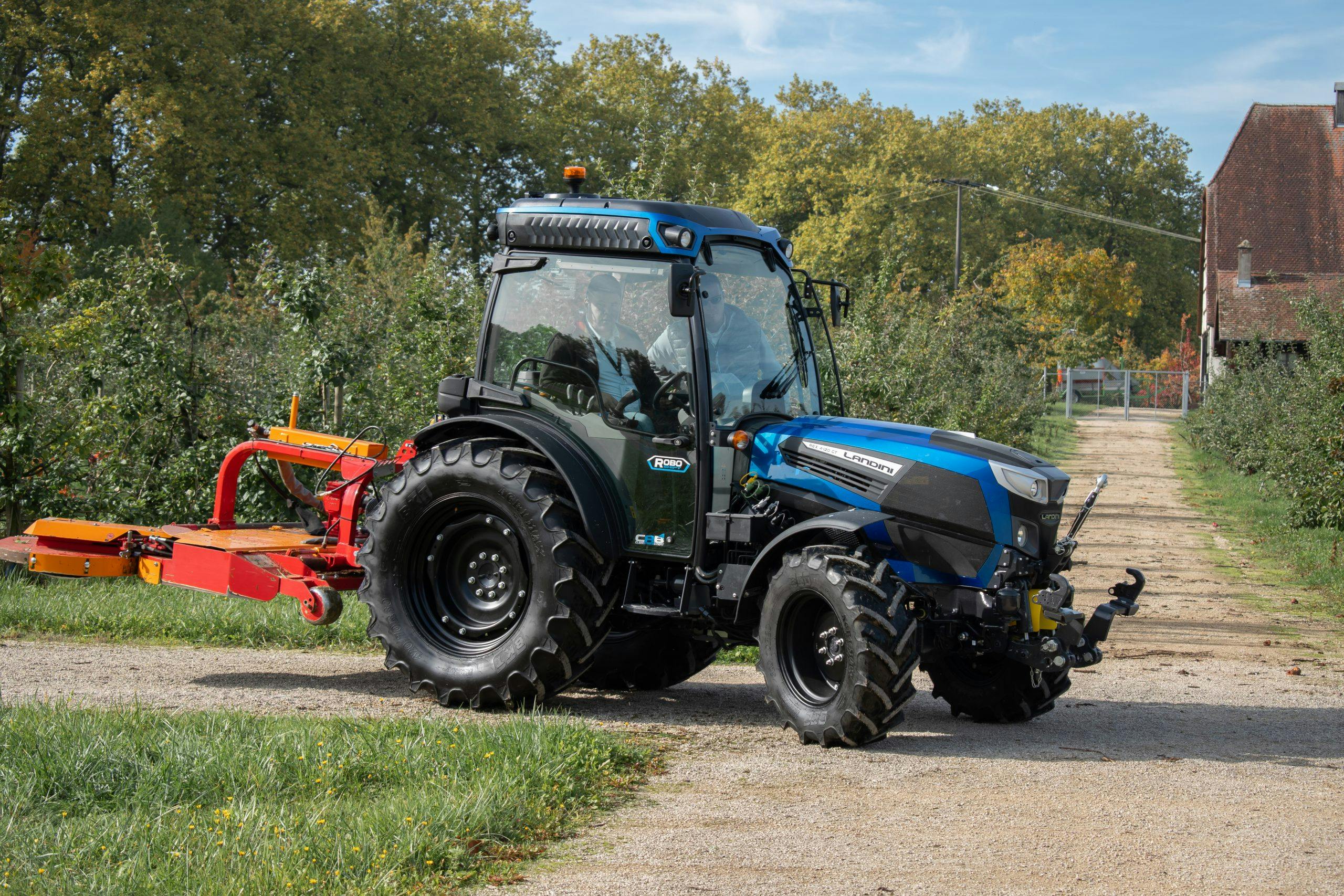 Test van Landini Rex 4 smalspoor: Automatisch schakelen - Trekker