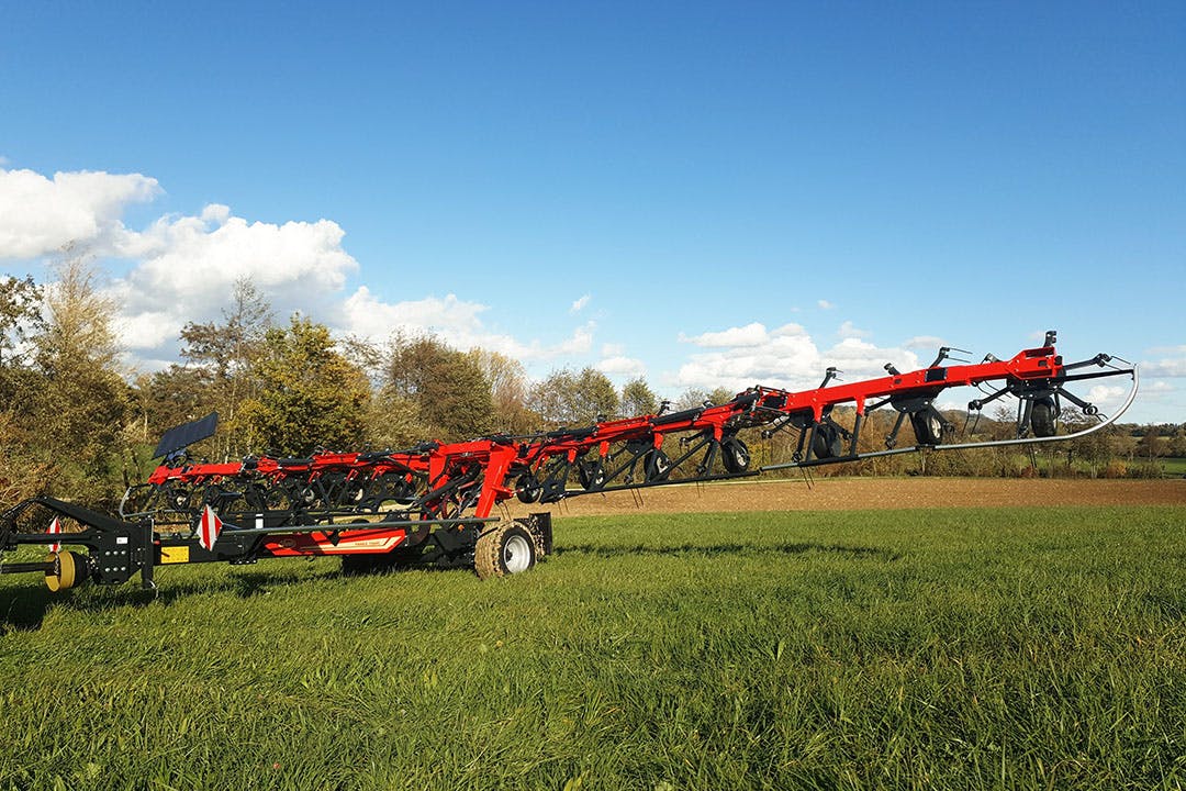 Primeur: nieuwe 13,4 meter brede Fanex-schudder van Vicon - Trekker