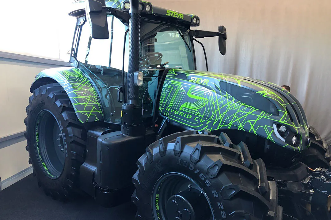 Hybride Steyr-trekker een stap verder - Trekker