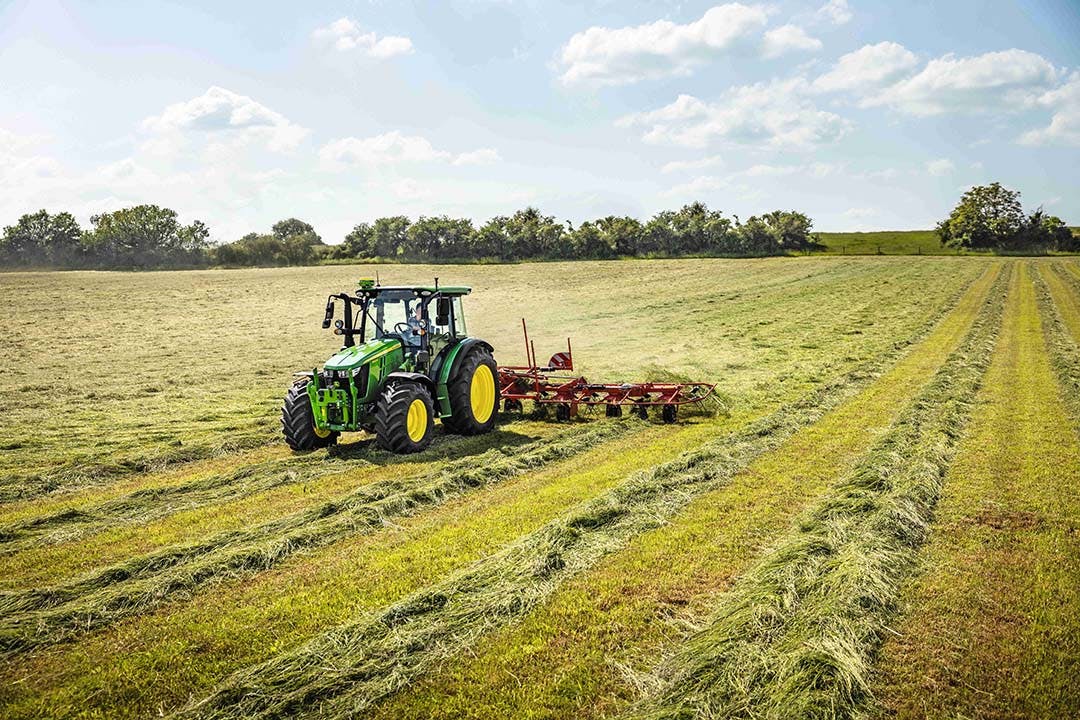 John Deere introduceert nieuwe 5M-trekker - Trekker